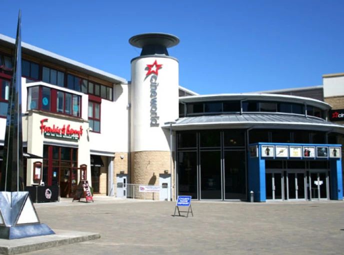Witney - Marriotts Walk | Jackson Criss